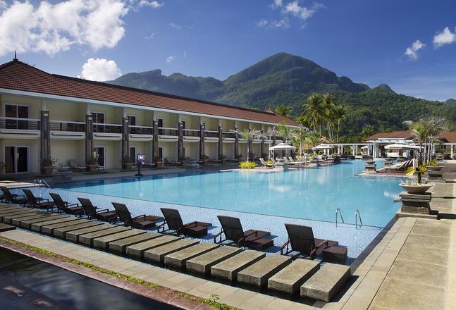 SHERIDAN BEACH RESORT & SPA 4+* hotel viešbutis (Filipinai Palawan sala)